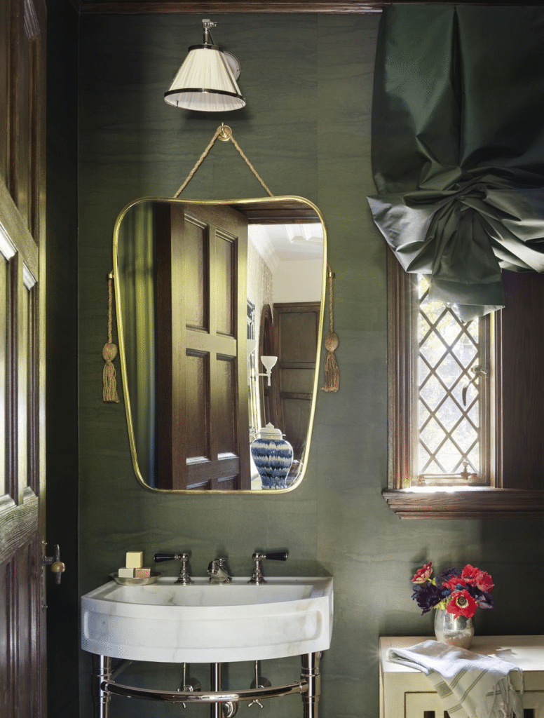 25 English Country Bathroom Ideas You'll Want to Try - A House in the Hills