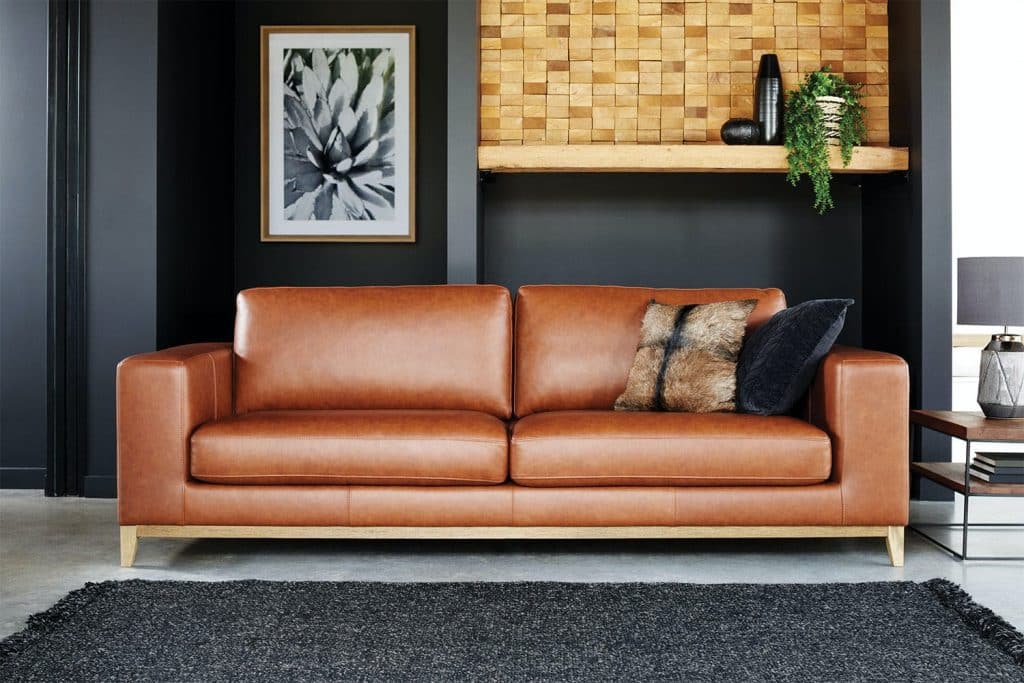 17 Amazing Traditional-Style Sofas for Your Home - A House in the Hills