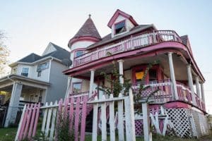 18 Spectacular Pink Houses from Around the World - A House in the Hills