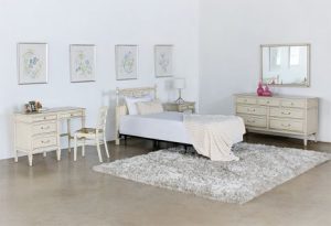 24 Gorgeous and Functional Office Desks for Women! - A House in the Hills