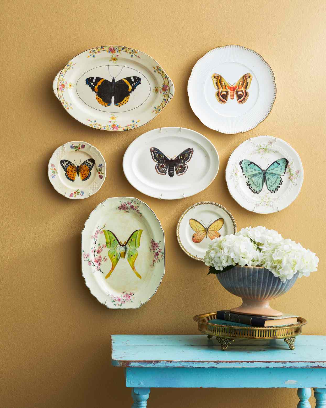 17 Aesthetic Gallery Wall Ideas for Your Home - A House in the Hills