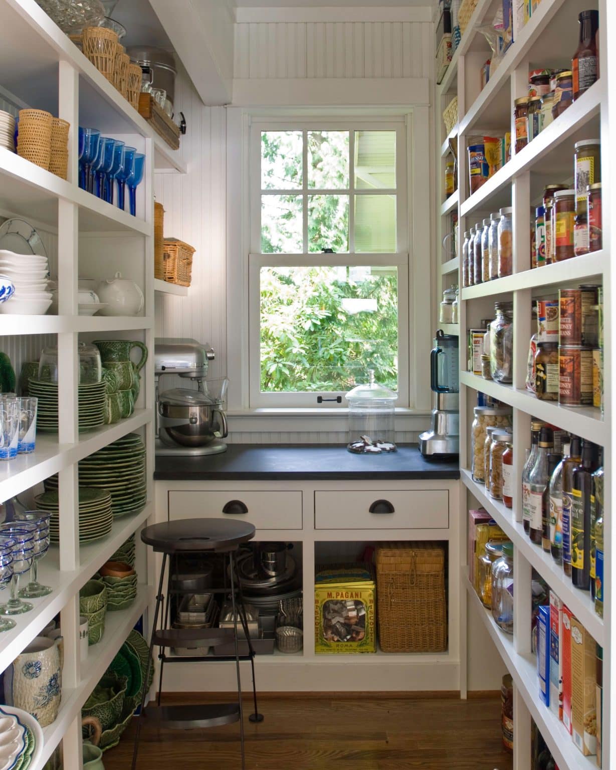 How to Maximize Storage Space in Butler's Pantry Cabinets? - A House in ...