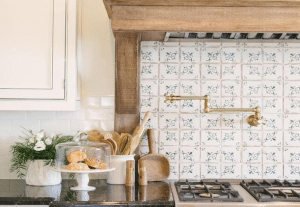 Beautiful French Country Kitchen Backsplash Tiles Idea - A House in the ...