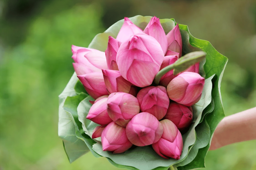 8 Ways to Freshen Your Home Decor with Flowers - A House in the Hills