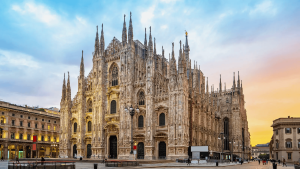 A Guide to Italian Architecture Styles with Examples - A House in the Hills