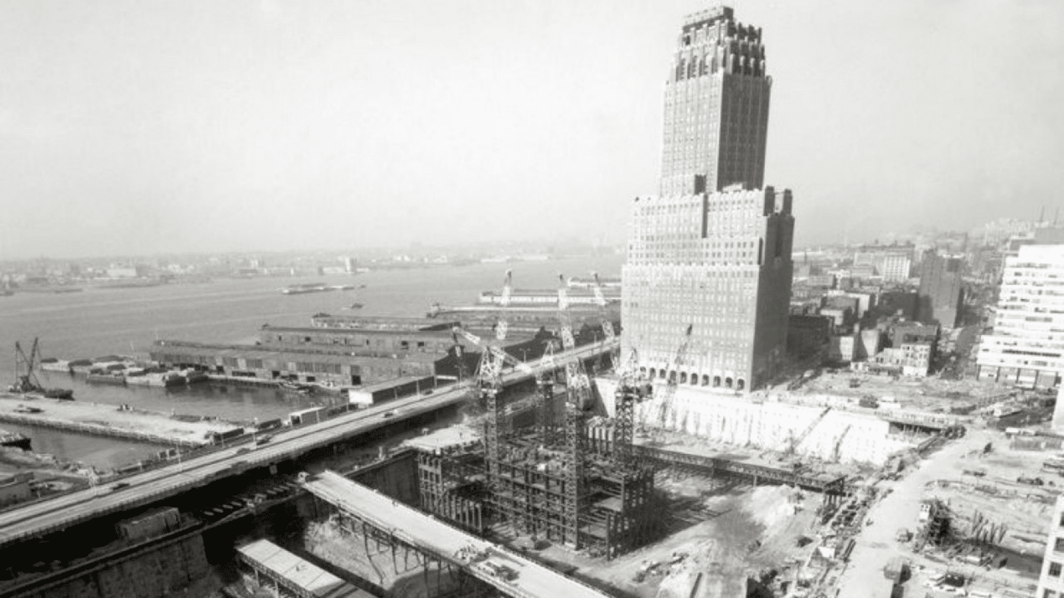 Influence of 1970s Architecture: Styles and Impact - A House in the Hills