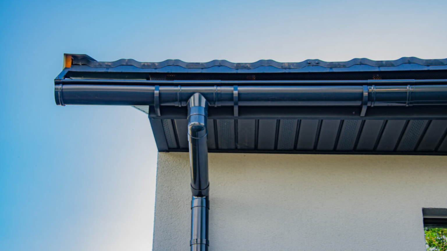 Guide to Choosing the Best Gutter Styles - A House in the Hills