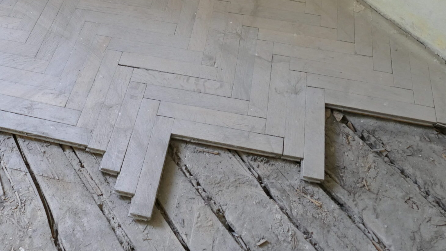 Types of Subfloor: A Simple Homeowner’s Guide - A House in the Hills