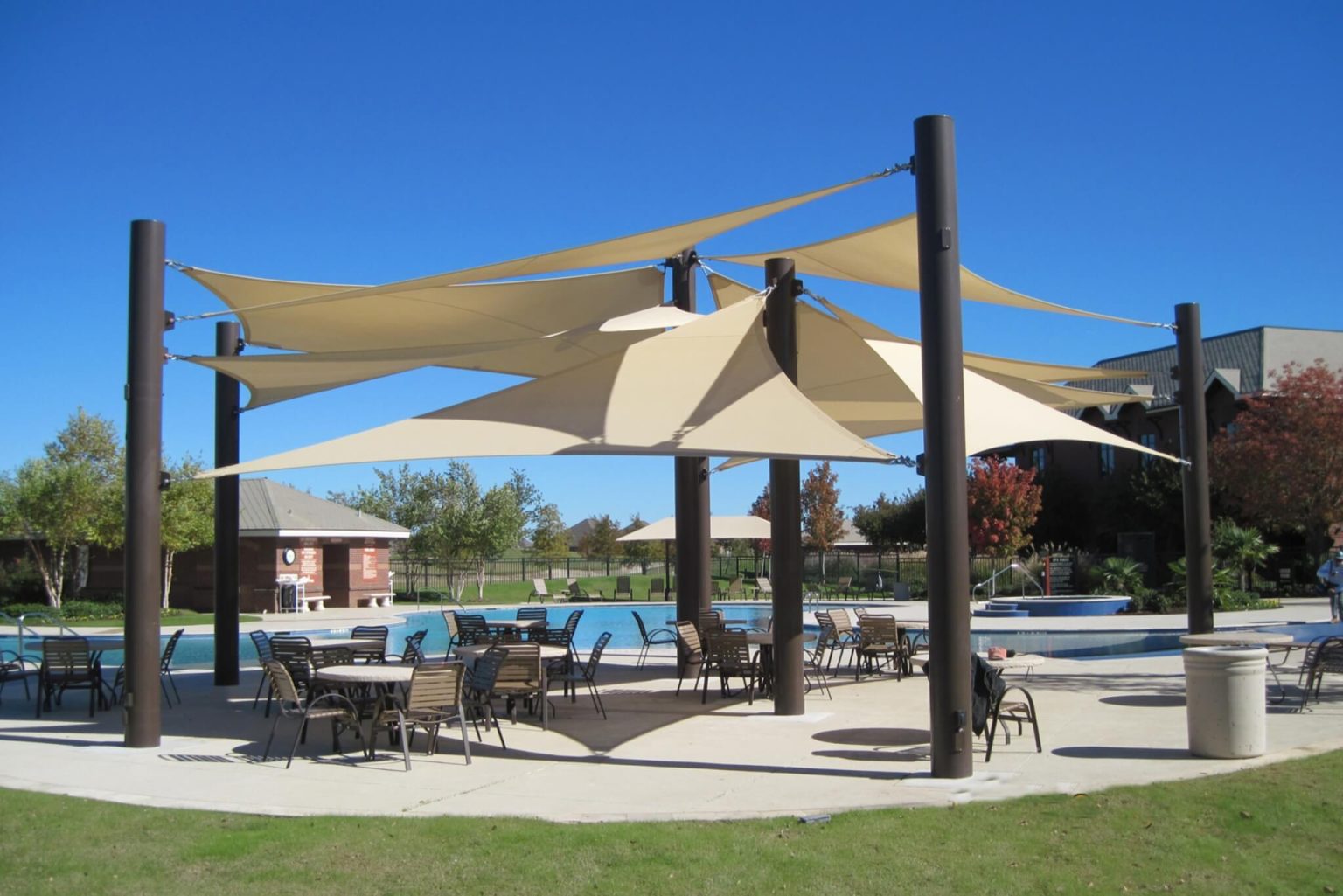 These Are the 5 Best Aquatic Shade Sails for Your Project - A House in ...
