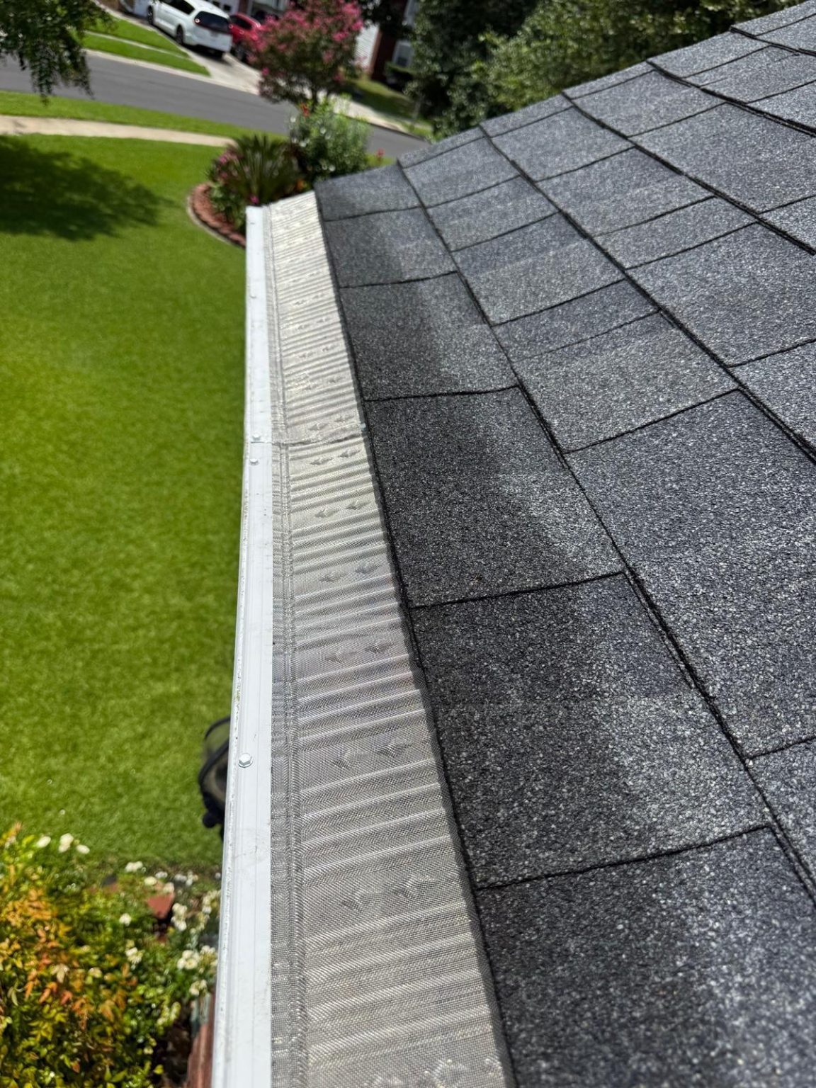 Leaf Guard Installation in Isle of Palms - A House in the Hills